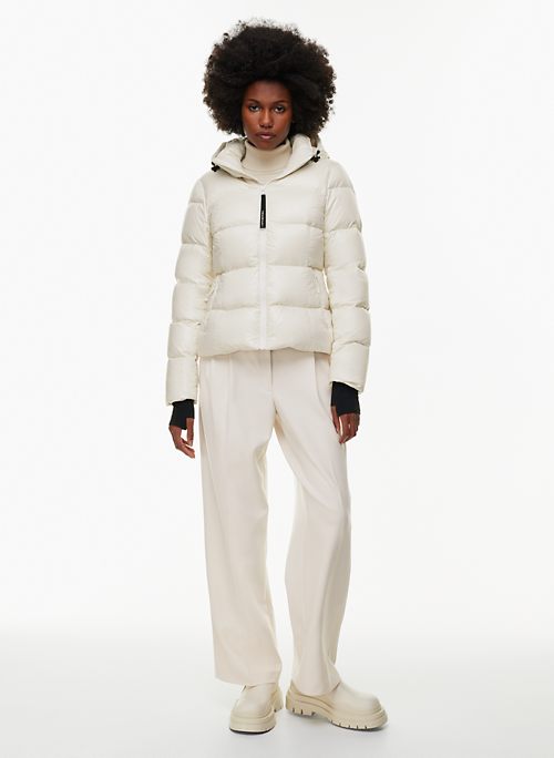 The Super Puff™ THE SUPERSNUG PUFF™ MID | Aritzia CA