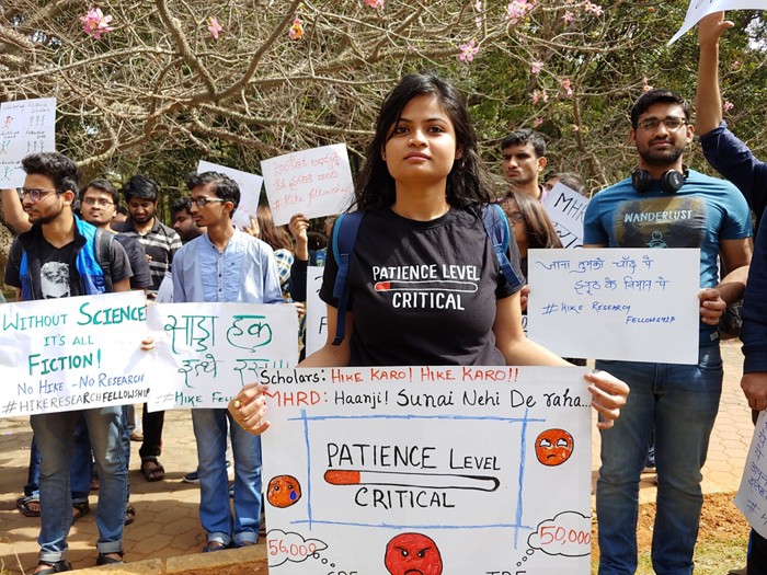 Indian researchers take to streets to demand pay hike