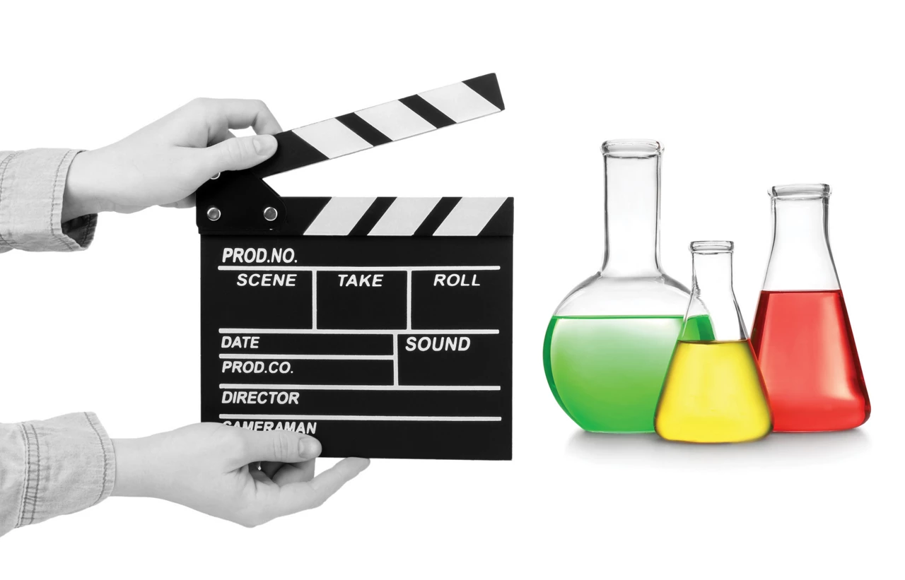 Lessons in cinematic chemistry and cyanobacterial beats
