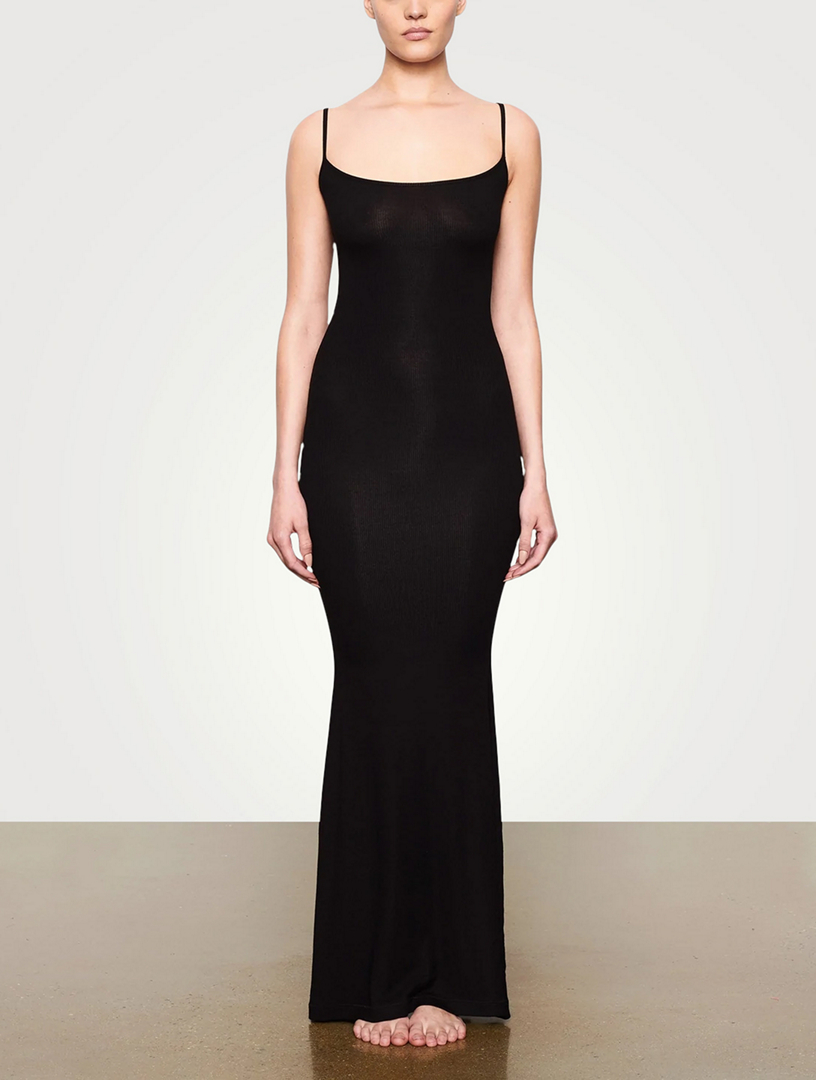 SKIMS Longue robe à bretelles Soft Lounge | Holt Renfrew Canada