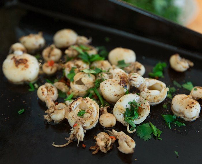 Supions with garlic, herb salad | Campingaz UK