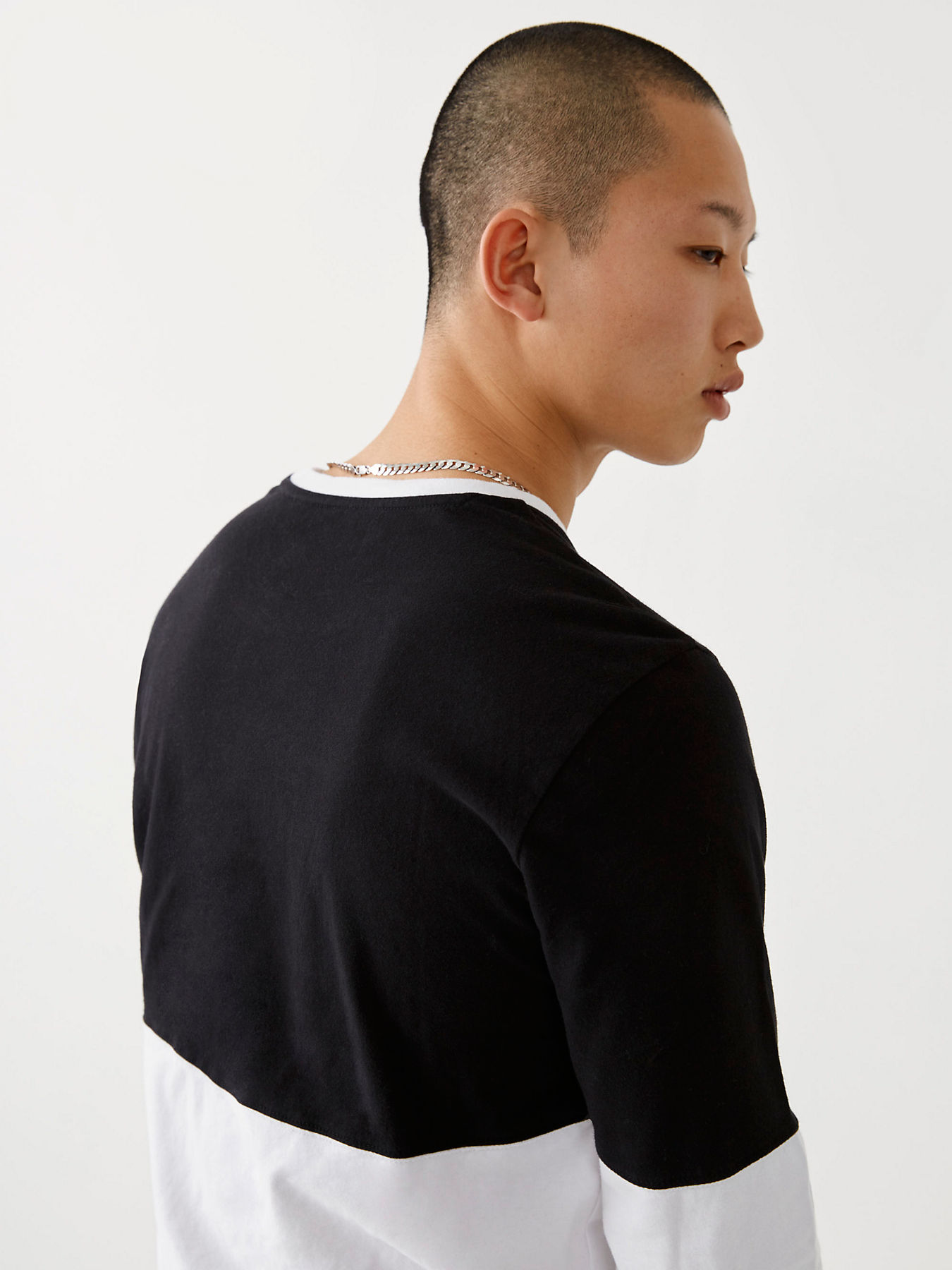 LONG SLEEVE COLOR BLOCK TEE LONG SLEEVE COLOR BLOCK TEE