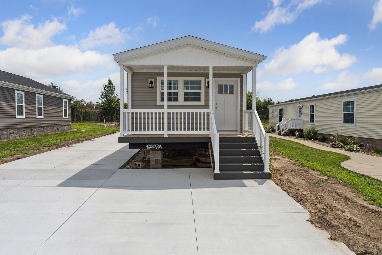 Paramount 1676H32221 - Redman Homes | Champion Homes