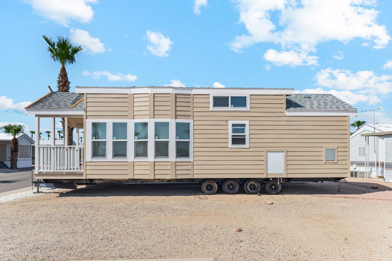 Desert Vista 207L - Champion Homes