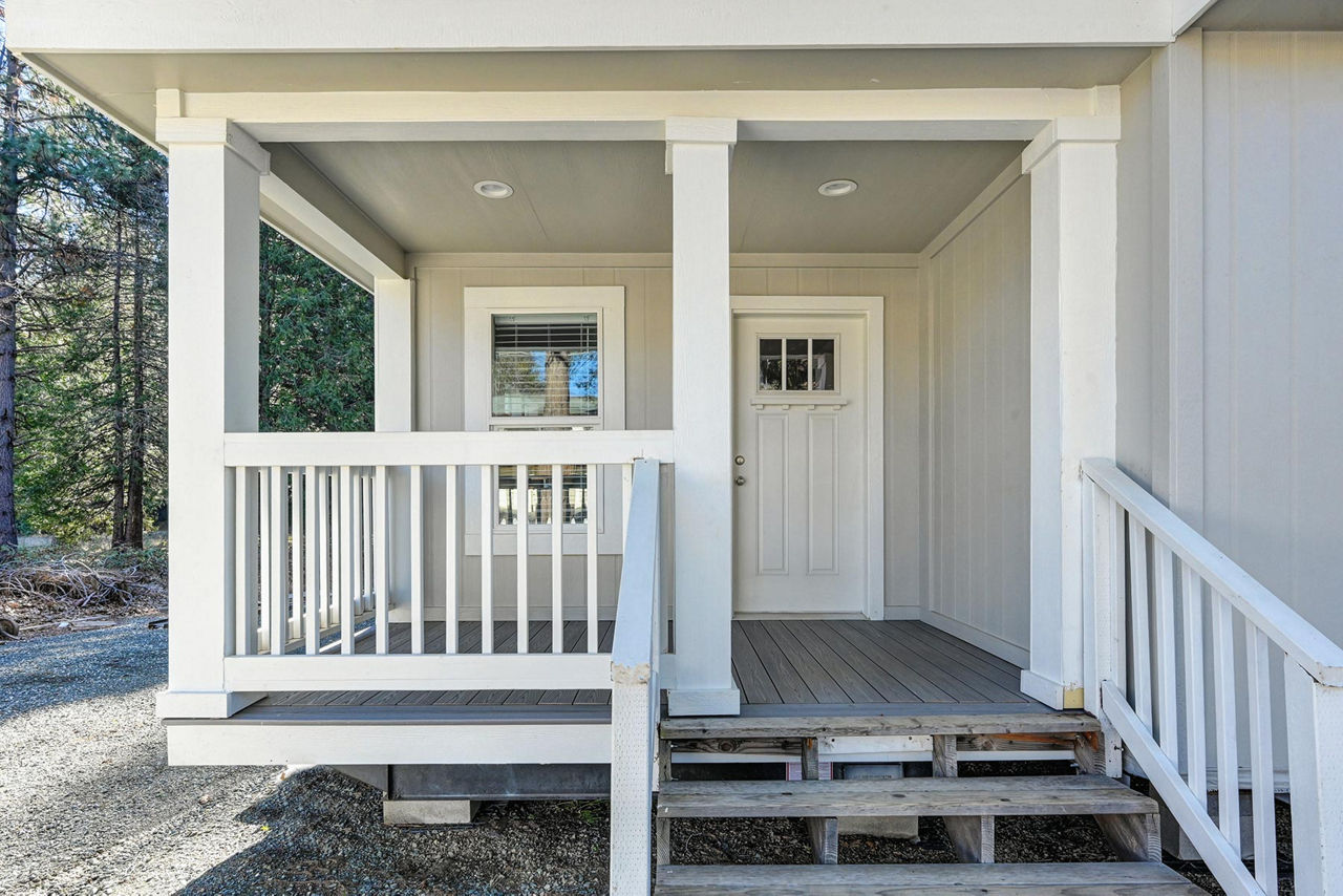 Elmore Bay - Skyline Homes | Champion Homes