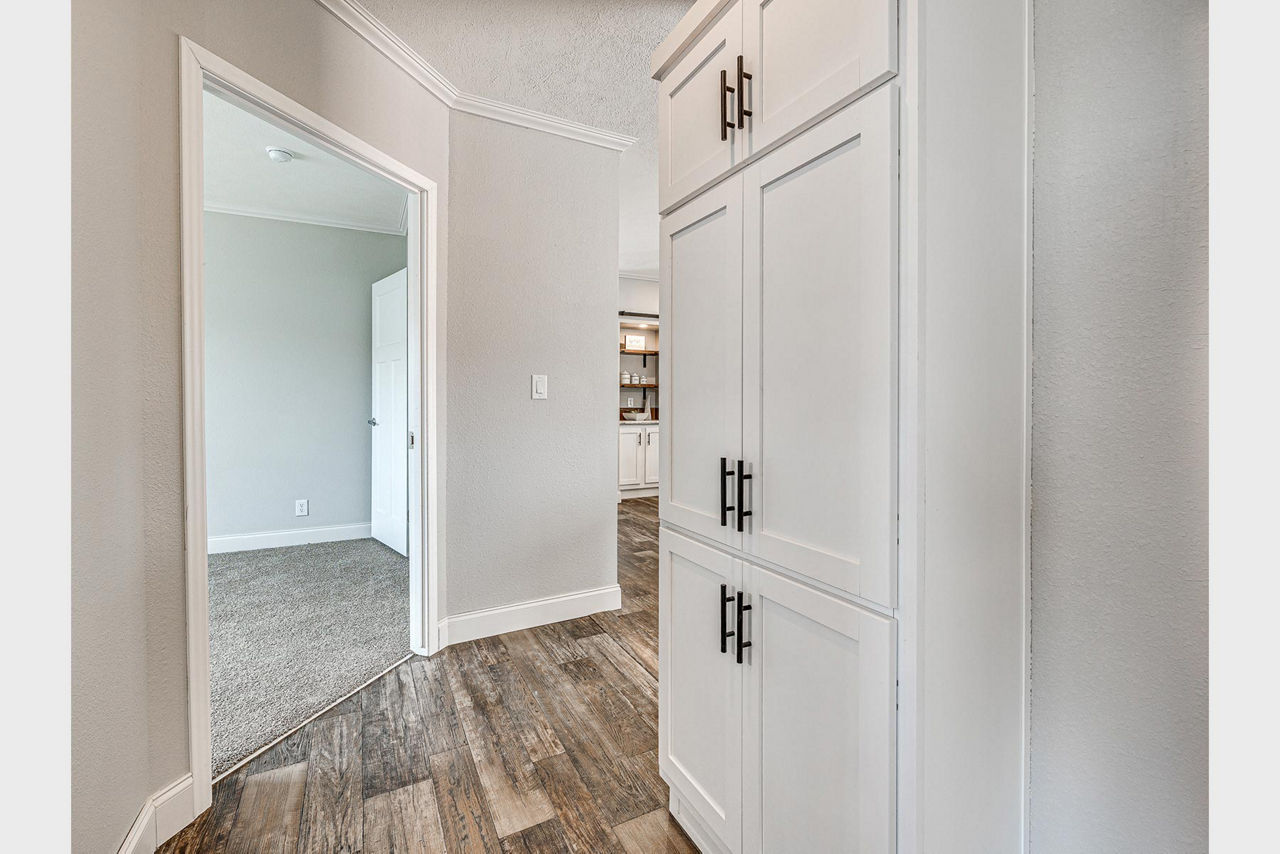 Genesis 9302 - Skyline Homes | Champion Homes