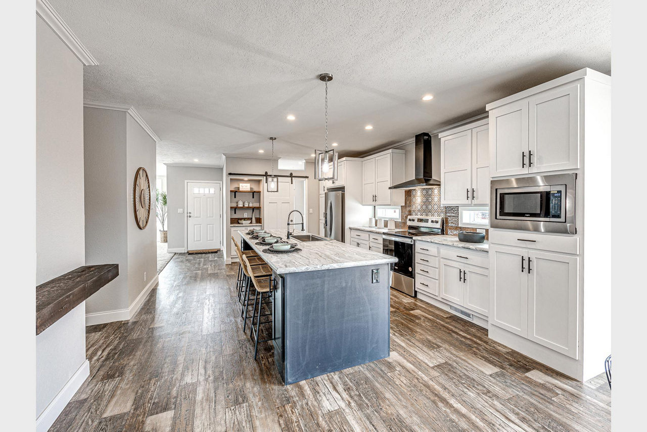 Genesis 9302 - Skyline Homes | Champion Homes