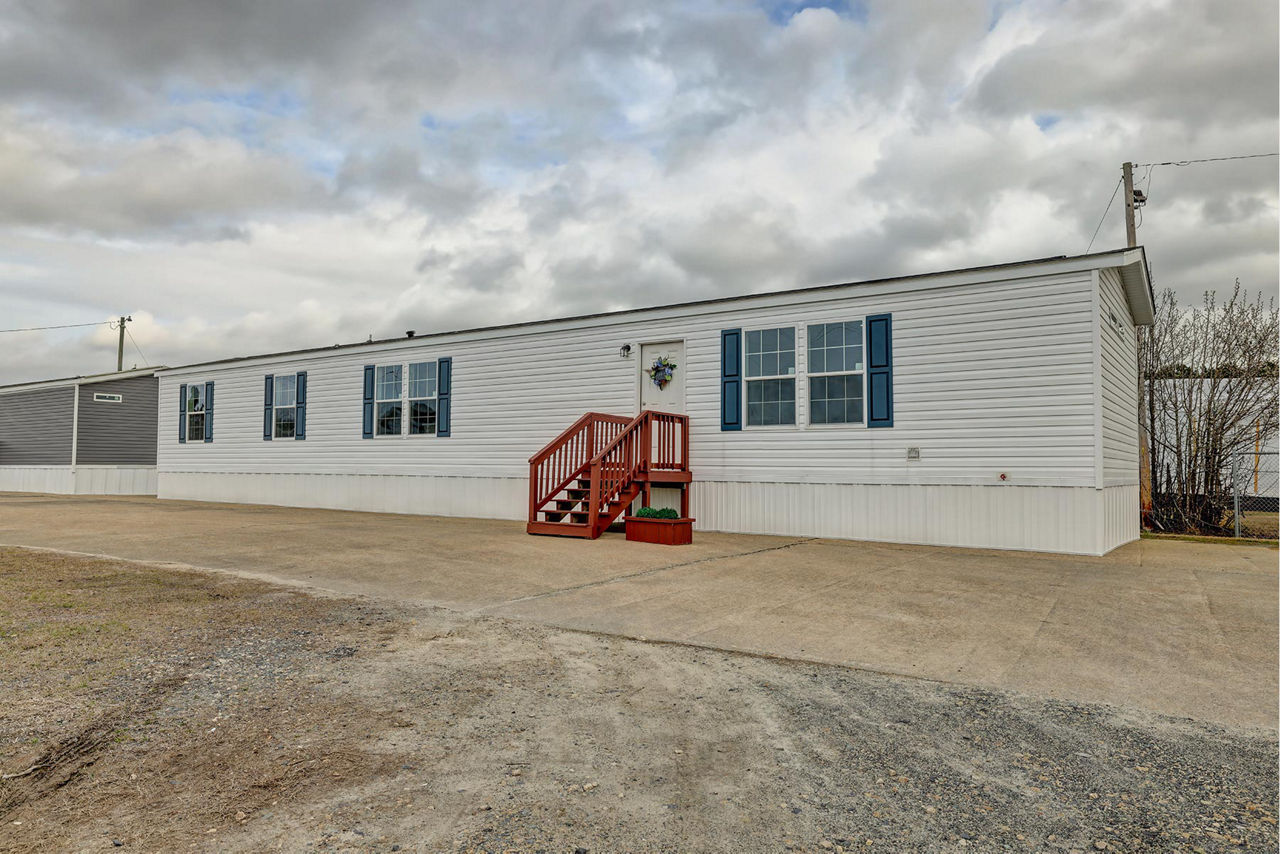 Ironclad 1676 - Champion Homes