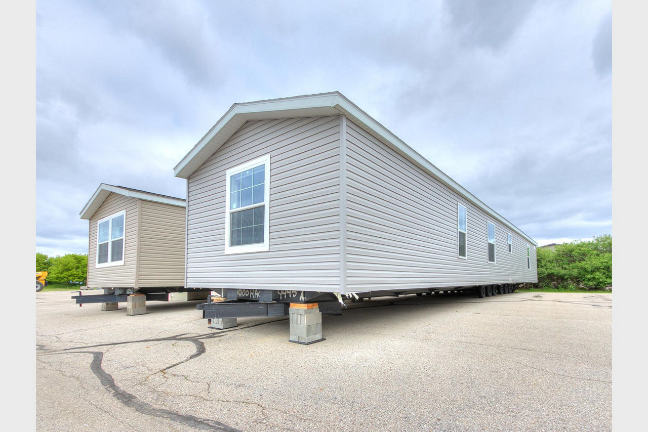 HSS 763P - Highland Manufacturing | Champion Homes