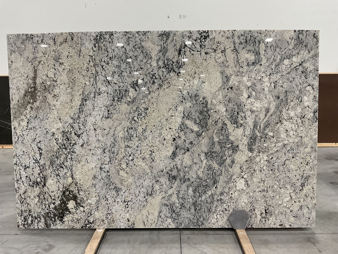 Granite - Natural Stone Slab - White Ice