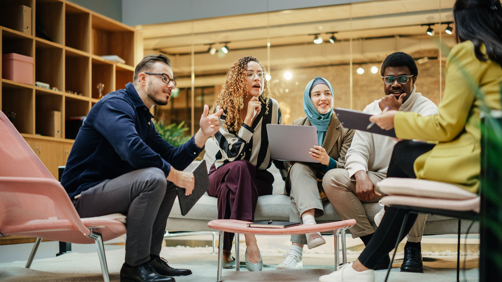 Learn About D&B Internships - Dun & Bradstreet