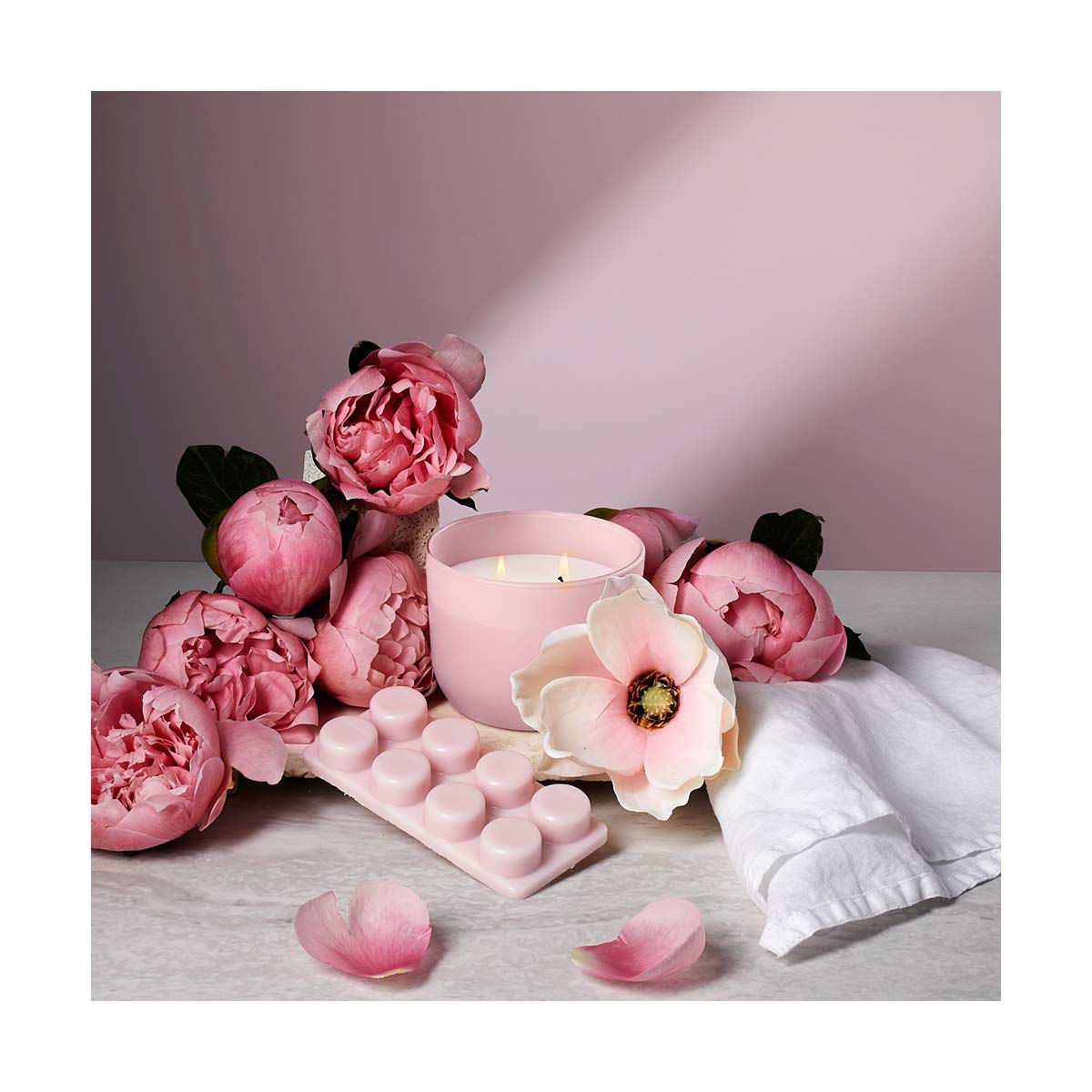 Koze Place Peony Petals & Magnolia Scented Candle, 8 oz