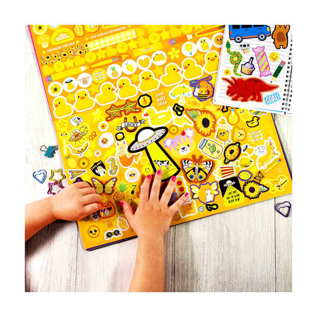World's Largest Sticker Book, Super Star Edition