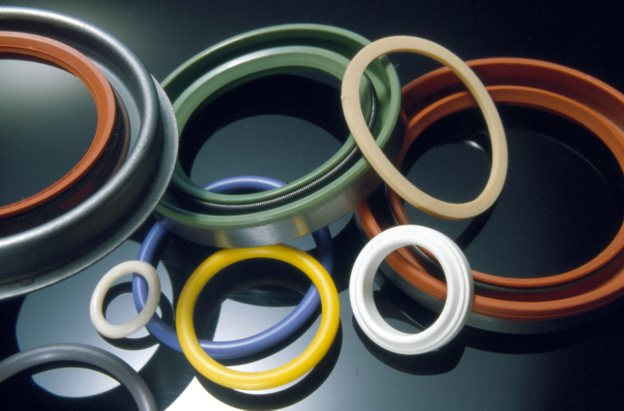 Engine and Under the Hood | Dow Inc.