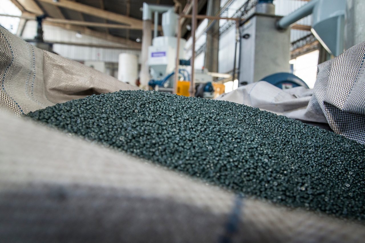 REVOLOOP™ 96032W Post Consumer Recycled resin | Dow Inc.