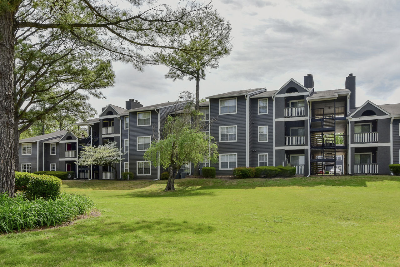 Riverset Apartments in Memphis, TN