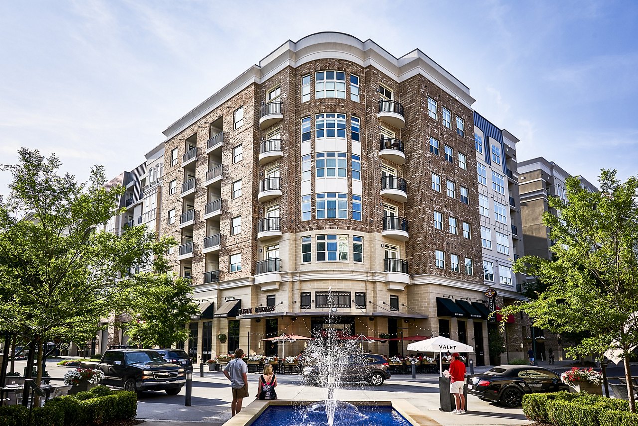 Lennox Southpark Apartments in Charlotte | Greystar
