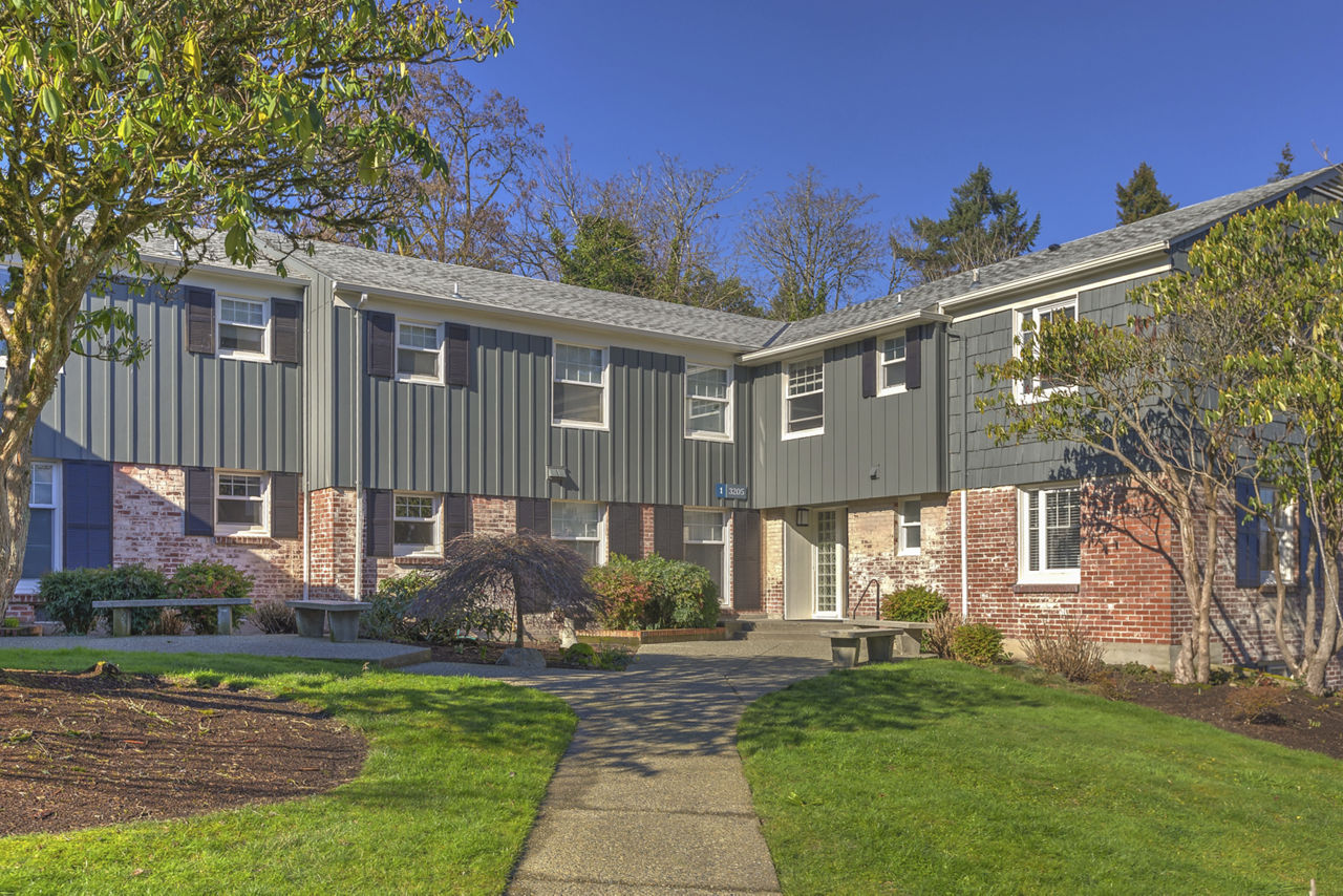 Shorewood in Mercer Island, WA