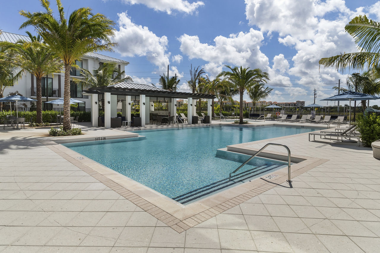 La Colonia Pembroke Pines