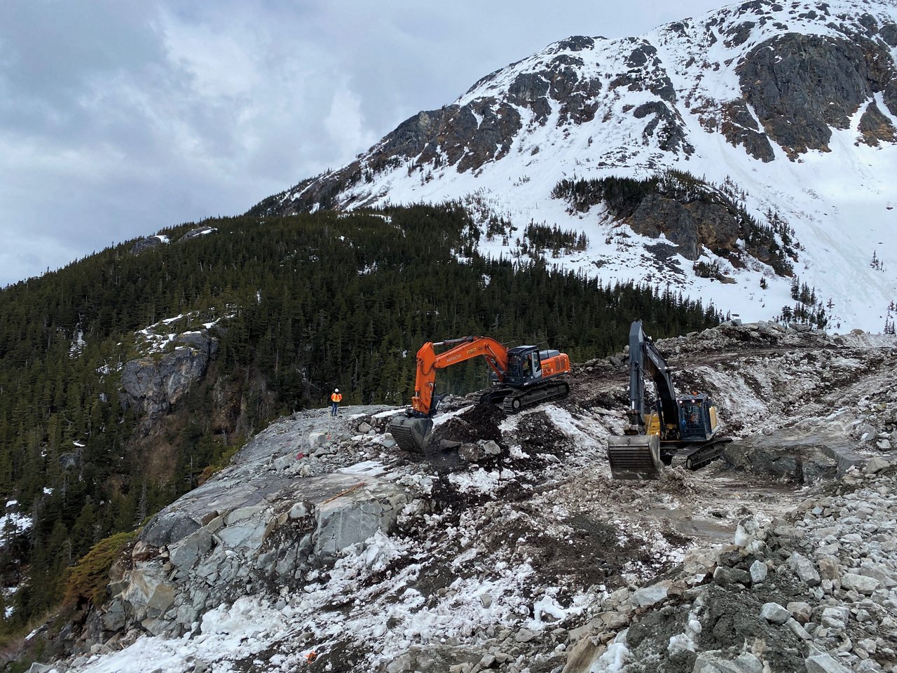 Homepage [www.ledcor.com]