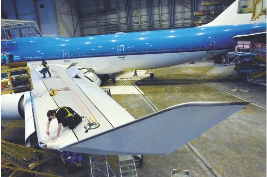 Fall Protection Solutions for Aircraft Maintenance | MSA Safety ...