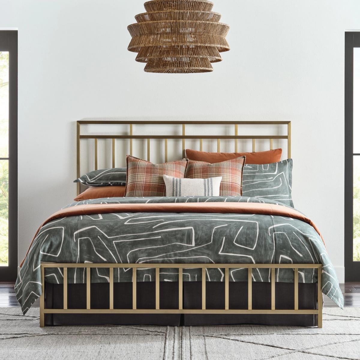Kincaid Aspire Bedroom King Metal Bed 430 1521P 1521 1523