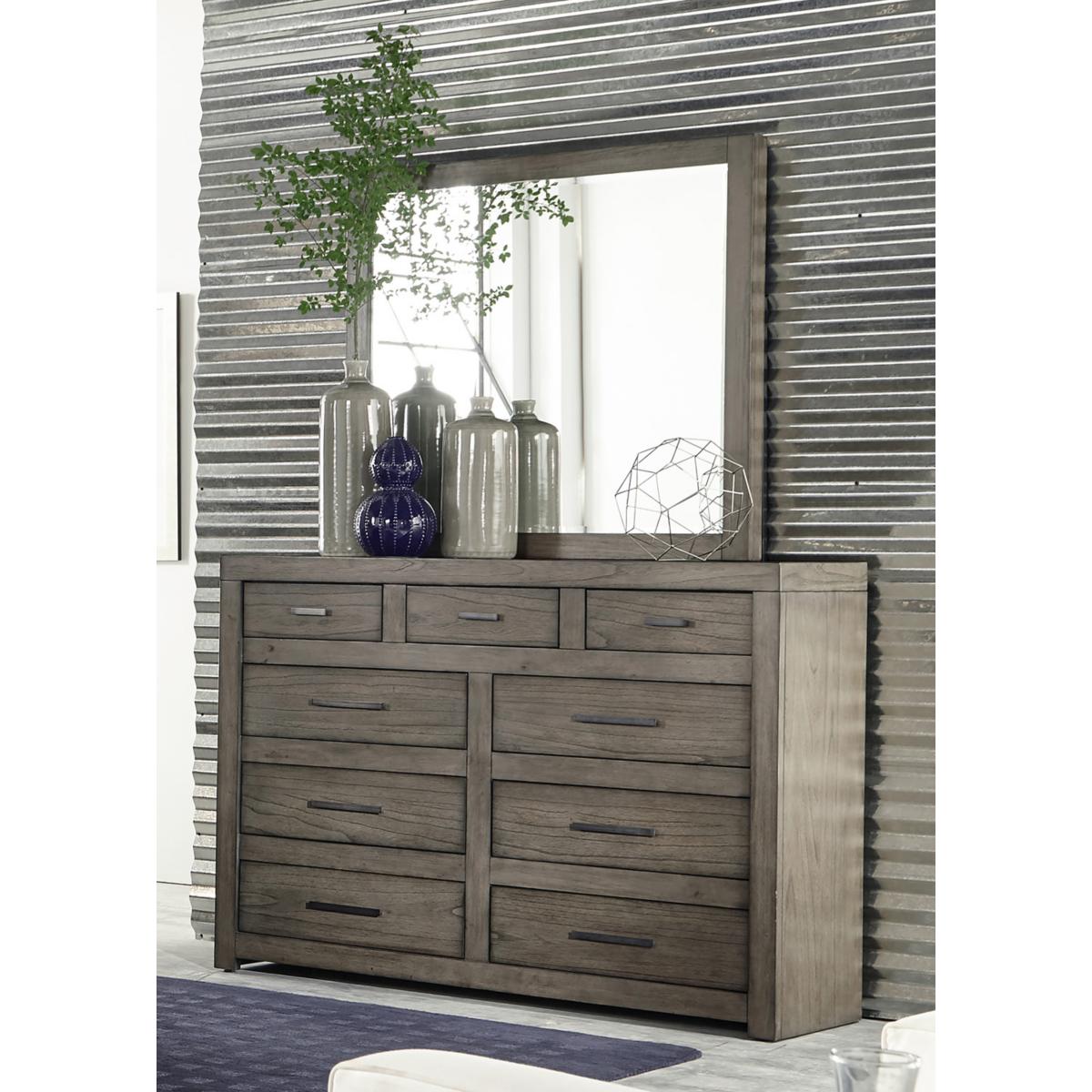 Loft chest of drawers store