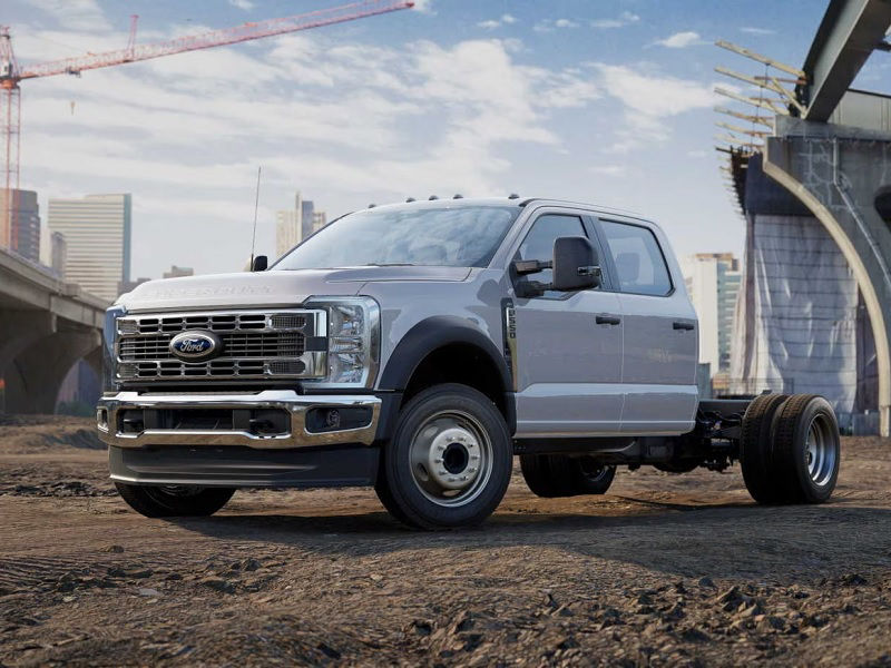Ford F-550 vs. Chevy Silverado 5500 HD | Andy Mohr Ford