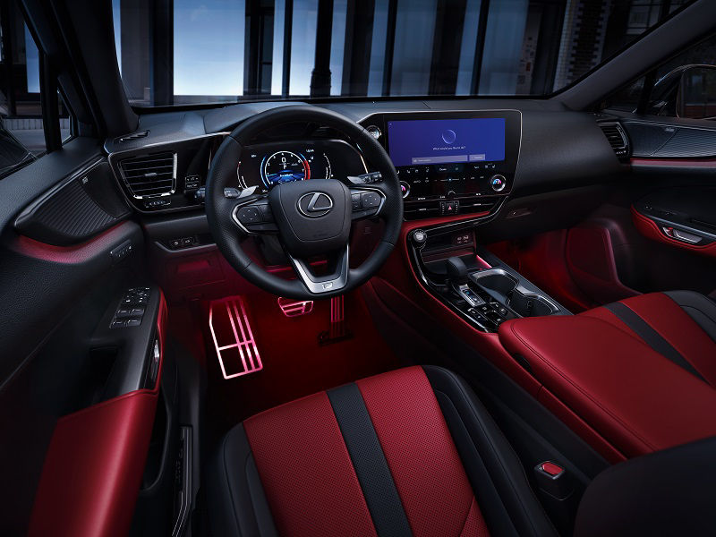 Lexus NX vs Toyota RAV4 Larchmont NY | Lexus of Larchmont