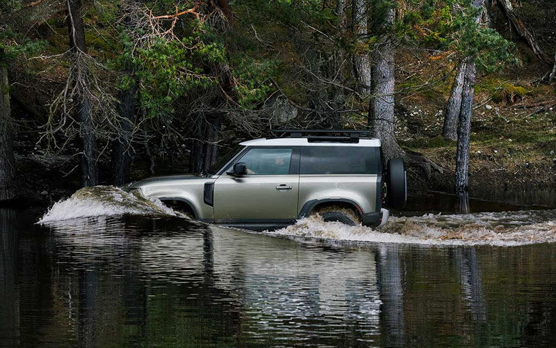 Land Rover Defender vs Ford Bronco | Land Rover New Orleans