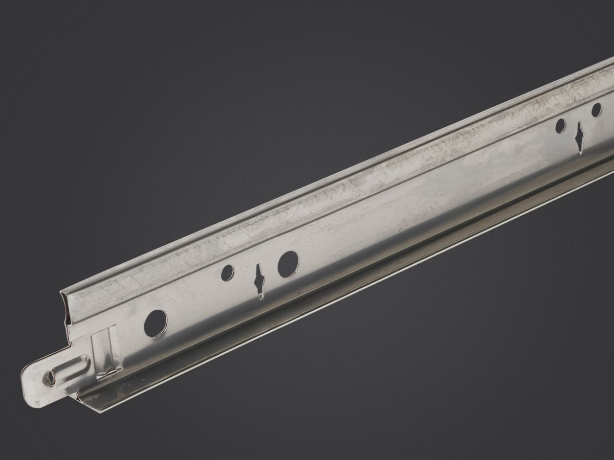 Donn® DXSS™ | Industrial Acoustical Ceiling Suspension System | USG