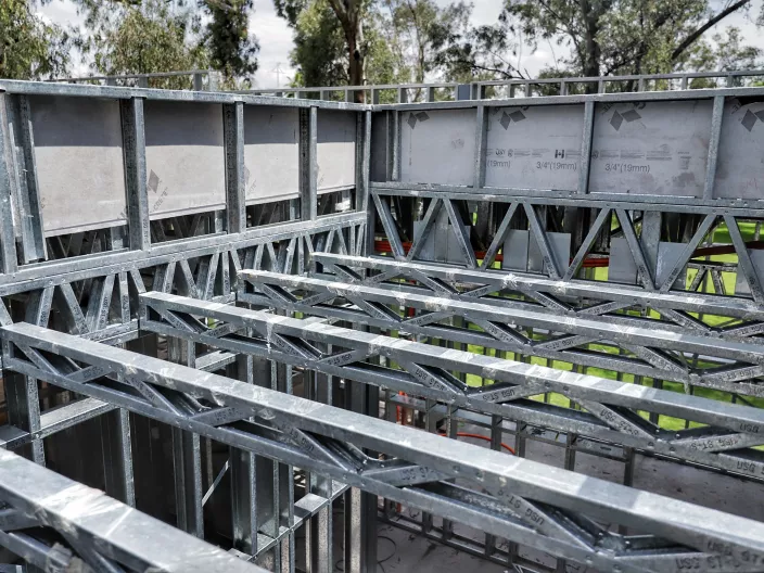 USG STRUCTRO STEEL®