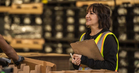 Manufacturing Industry Packaging & Facility Solutions | Veritiv