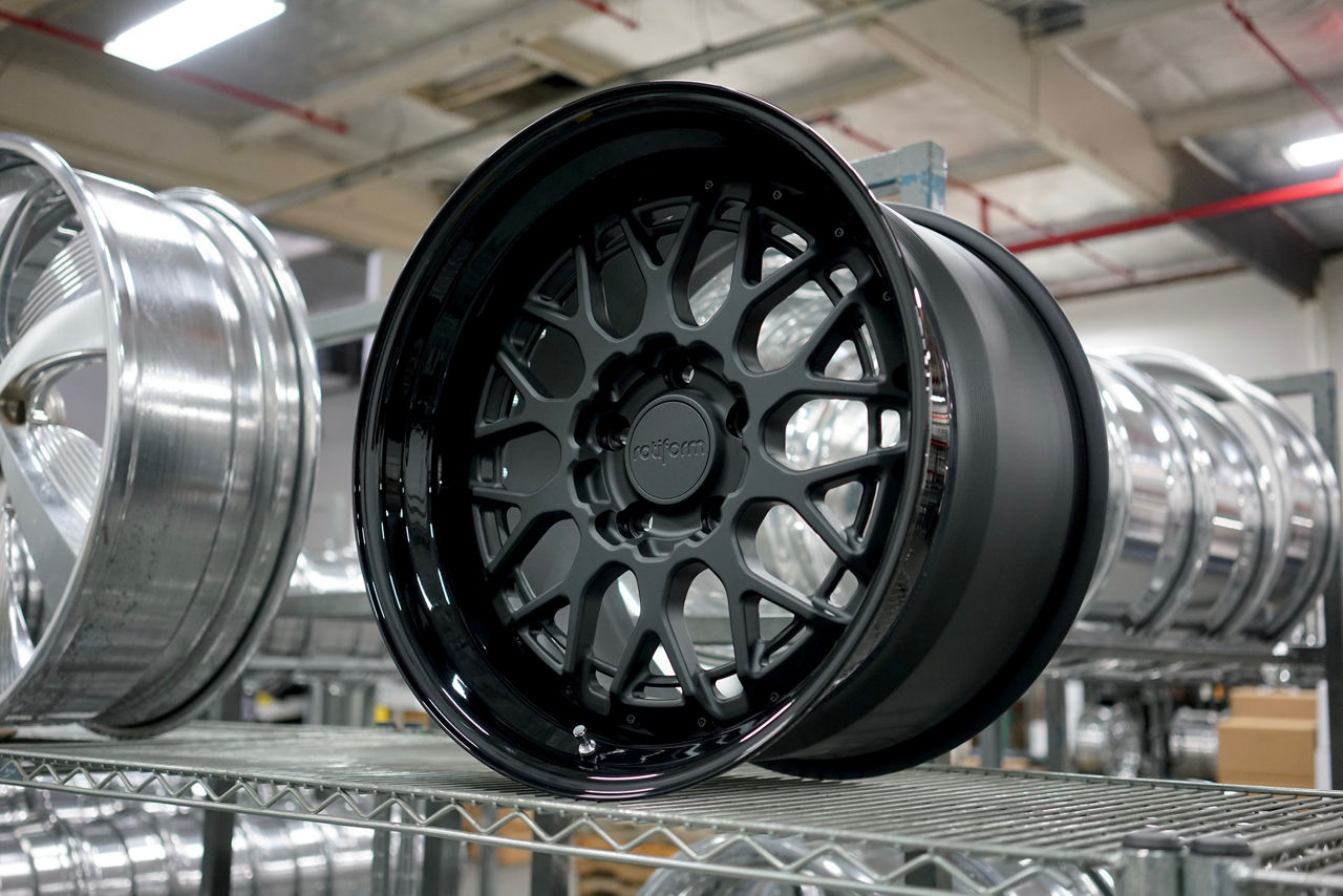 Rotiform LVS-M CustomSpec - Black | Rotiform