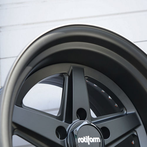 917 CUSTOMSPEC | Rotiform