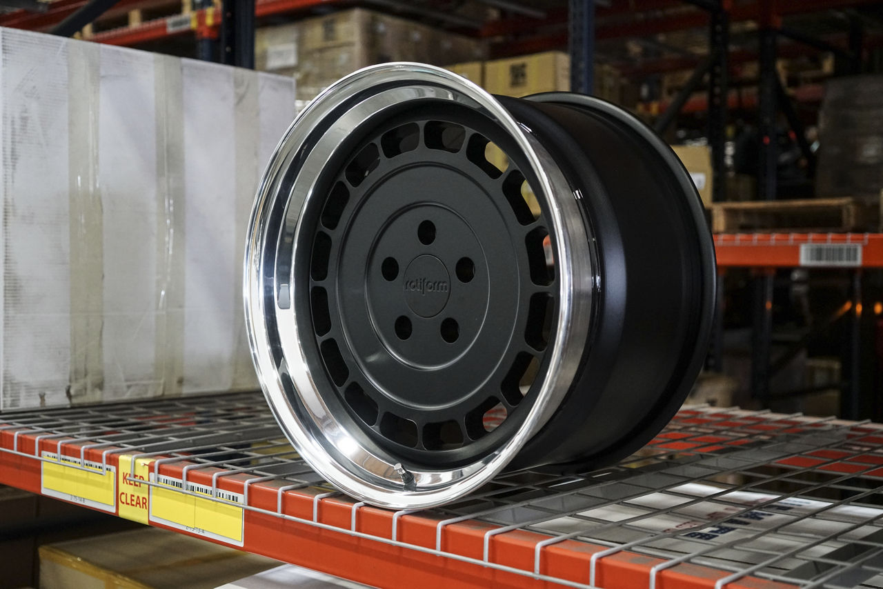 Rotiform VCE-T CustomSpec - Black | Rotiform