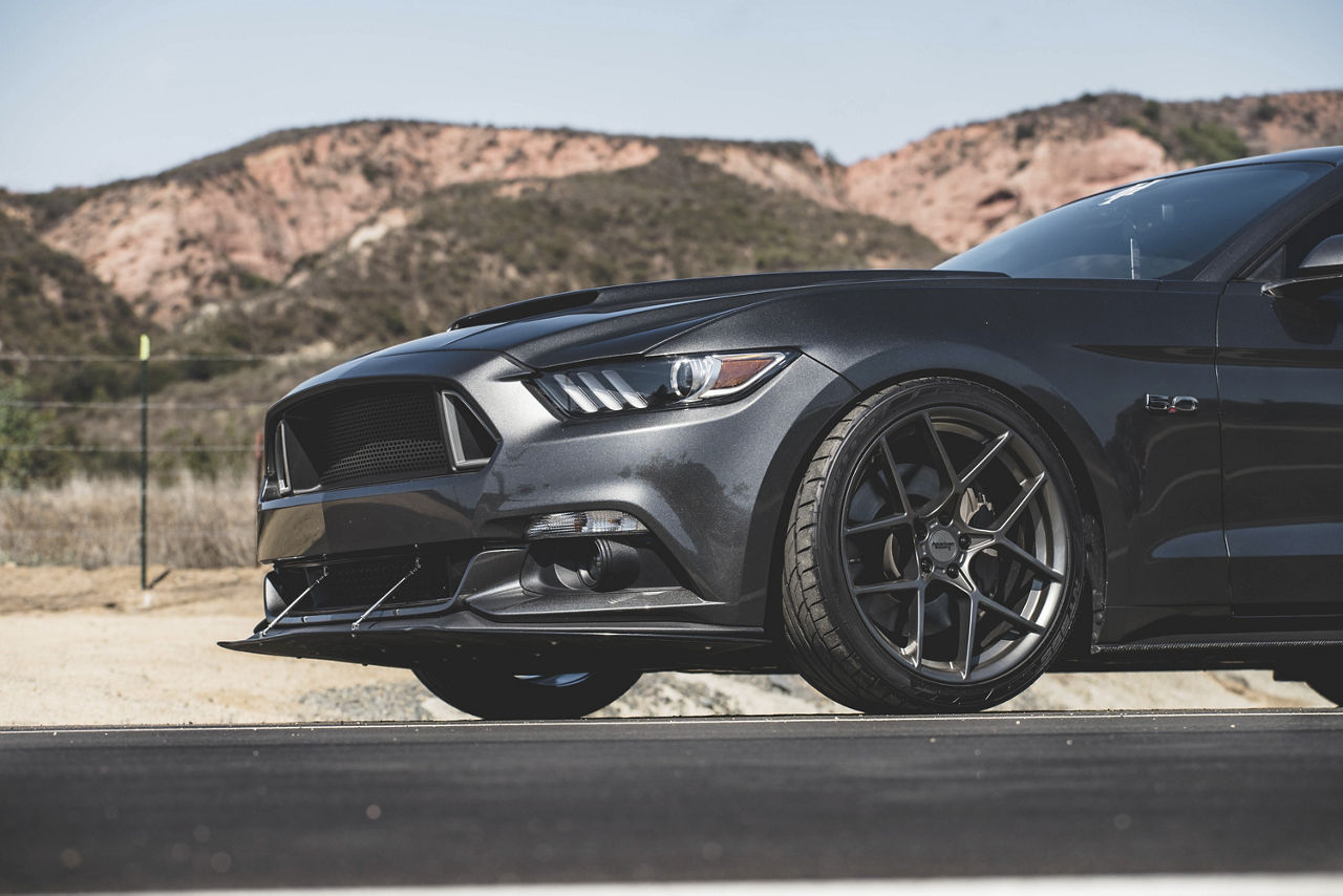 2015 Ford Mustang GT - American Racing CROSSFIRE - Gray | Wheel Pros