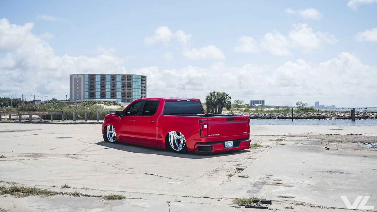 2019 Chevrolet Silverado - American Racing VF489 - Chrome | American Racing
