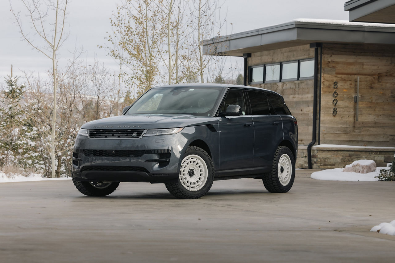 2024 Land Rover Range Rover - Black Rhino AWOL - White | Wheel Pros