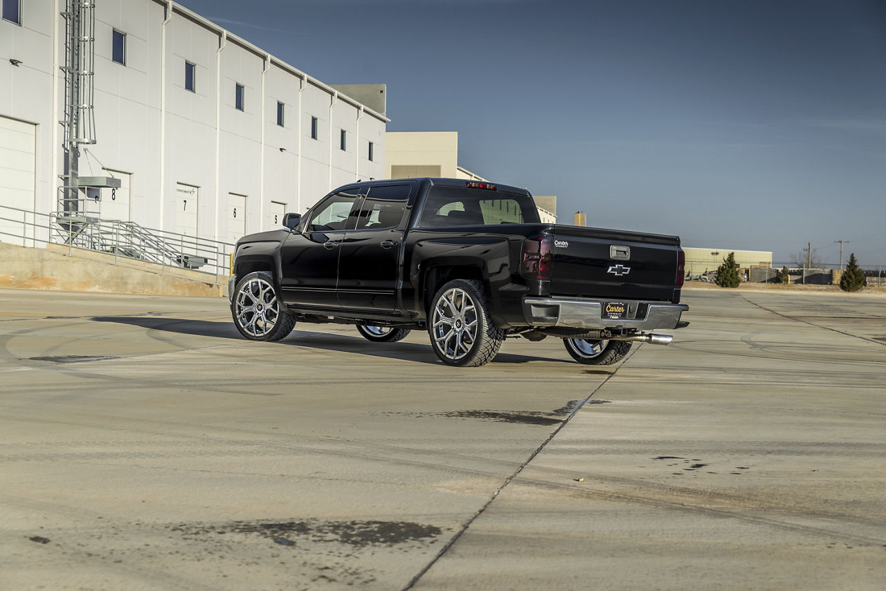 2015 Chevrolet Silverado - DUB ROYALTY - Chrome | Wheel Pros