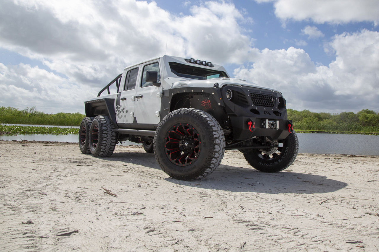 2021 Jeep Gladiator Apocalypse - Fuel ASSAULT - Black | Wheel Pros