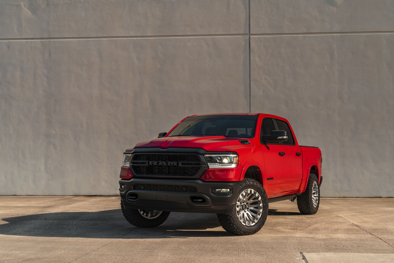 2021 Ram 1500 - Fuel QUAKE - Gray | Fuel Off-Road Wheels