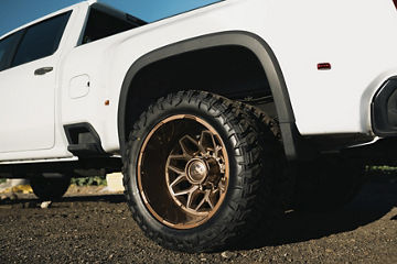 2024 Chevrolet 3500HD - Fuel FLUX DUALLY - Bronze | Fuel Off-Road Wheels