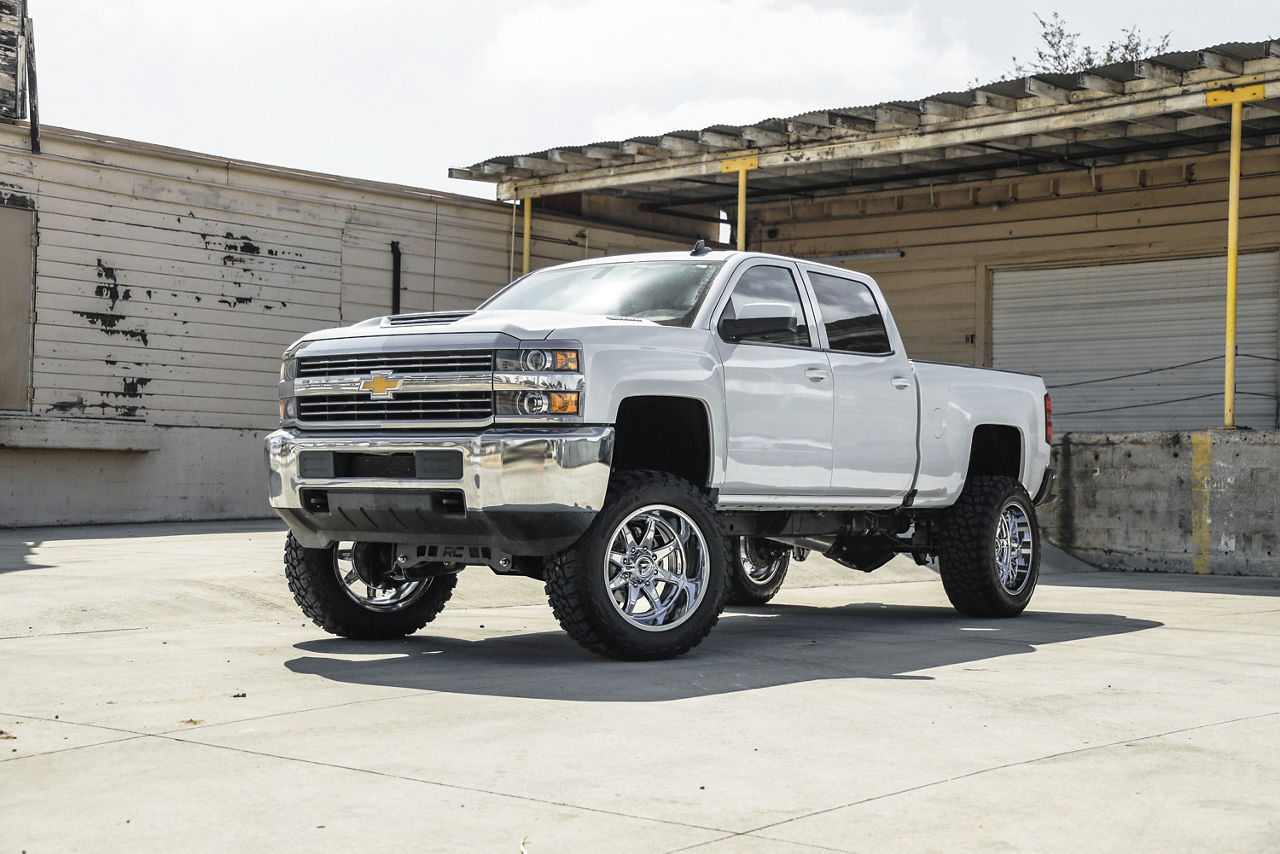 2018 Chevrolet 2500HD - Fuel HAMMER - Chrome | Fuel Off-Road Wheels