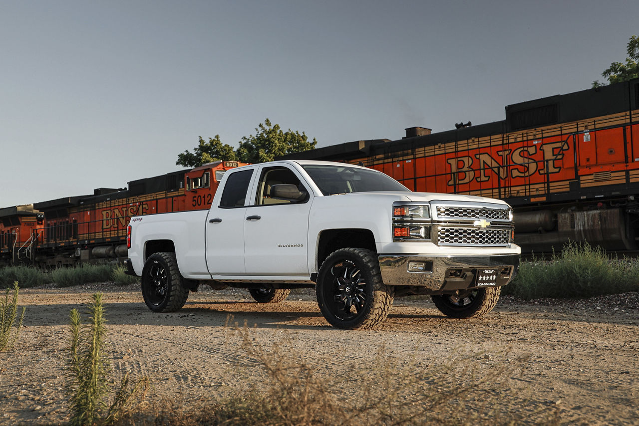 2016 Chevrolet Silverado - Fuel LOCKDOWN - Black | Fuel Off-Road Wheels