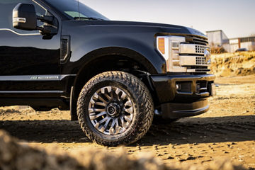 2021 Ford F250 - Fuel QUAKE - Gray | Fuel Off-Road Wheels