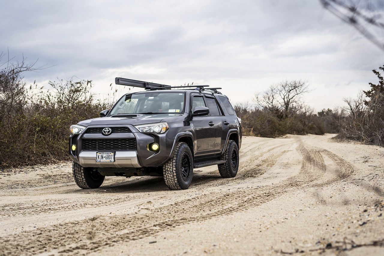 2019 Toyota 4Runner - Fuel SYNDICATE - Black | Wheel Pros