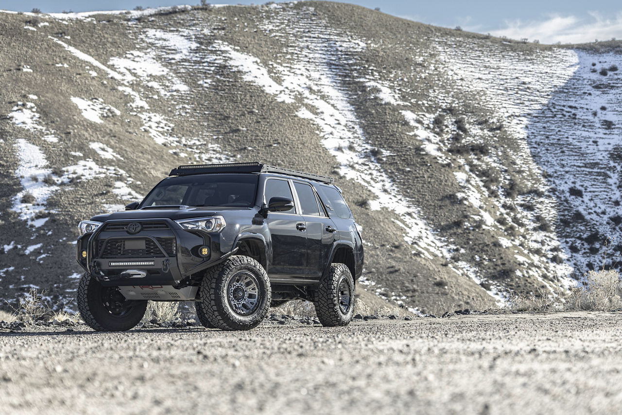 2020 Toyota 4Runner - Fuel TRACTION - Gun Metal | Fuel Off-Road Wheels