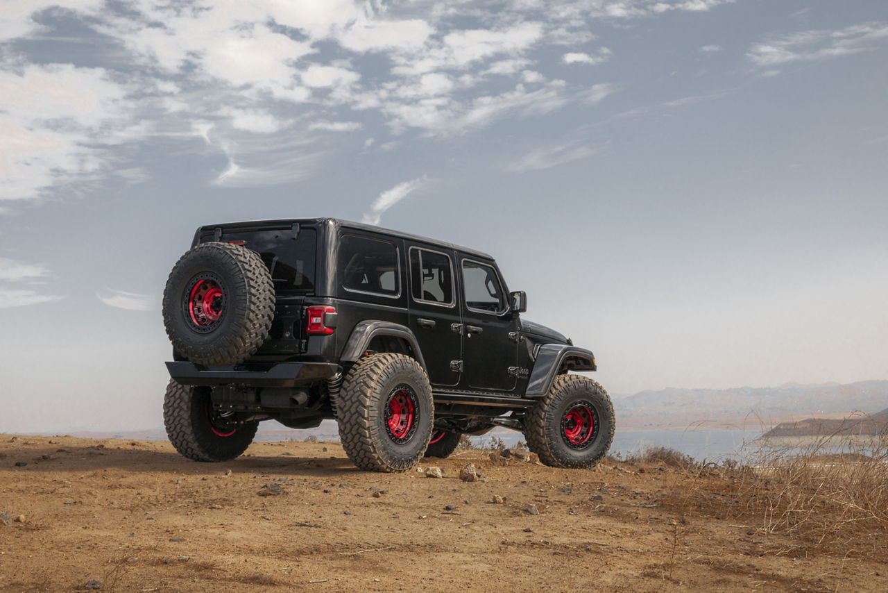 2019 Jeep Wrangler - KMC TANK BEADLOCK - Red | KMC Wheels