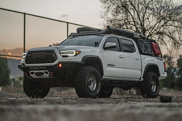 2017 Toyota Tacoma - KMC GRS - Machined | KMC Wheels